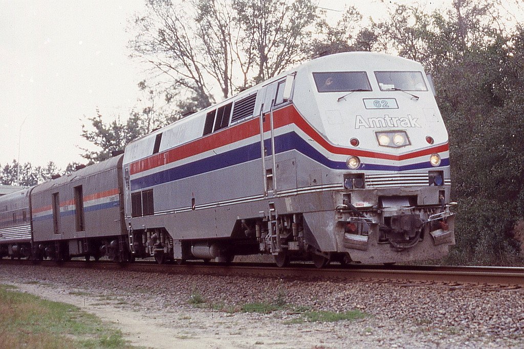 AMTK 62 NB silver star with friendly wave